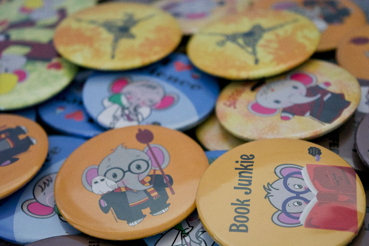 Badge/Magnets – Miss Compass Hands